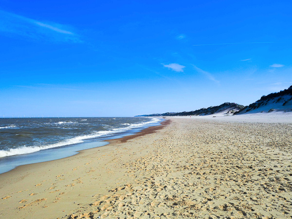 Sand Dunes and Beach – Winterton-On-Sea Chalet Holiday Hire